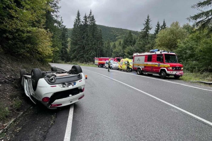 HROZIVO vyzerajúca nehoda na Čertovici: Auto skončilo…